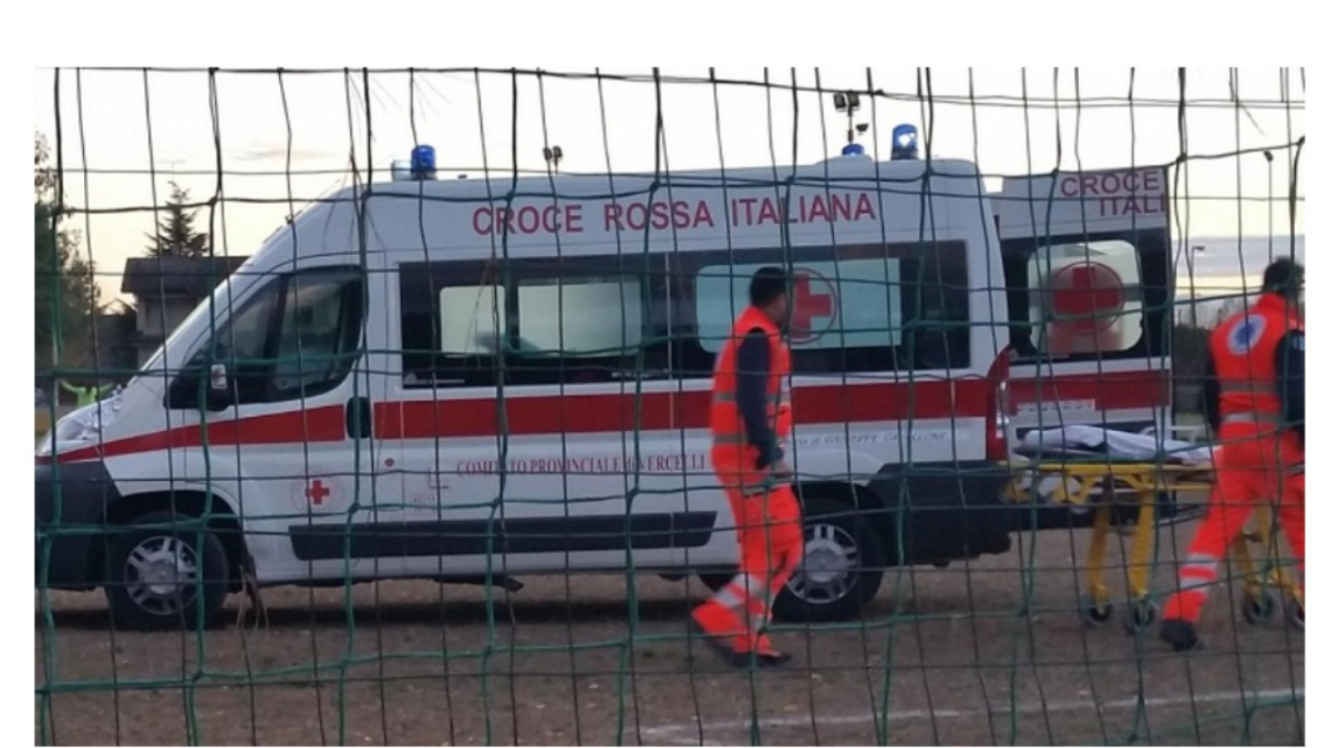 Il dramma sul campo: Malore dell'Arbitro sospesa Castelluccio-Real Rodi ...