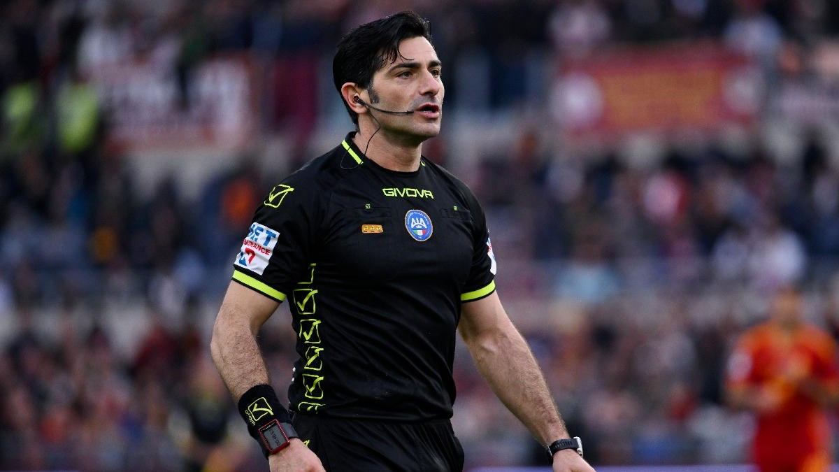 "Se fai un altro passo ti ammazzo", dirigente tenta di aggredire l'arbitro a fine gara. Il ...